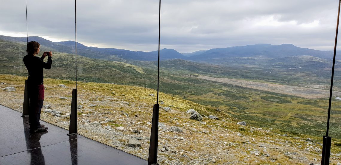 Viewpoint Snøhetta - perfekt for en liten fjelltur på Dovre | Bobilreiser