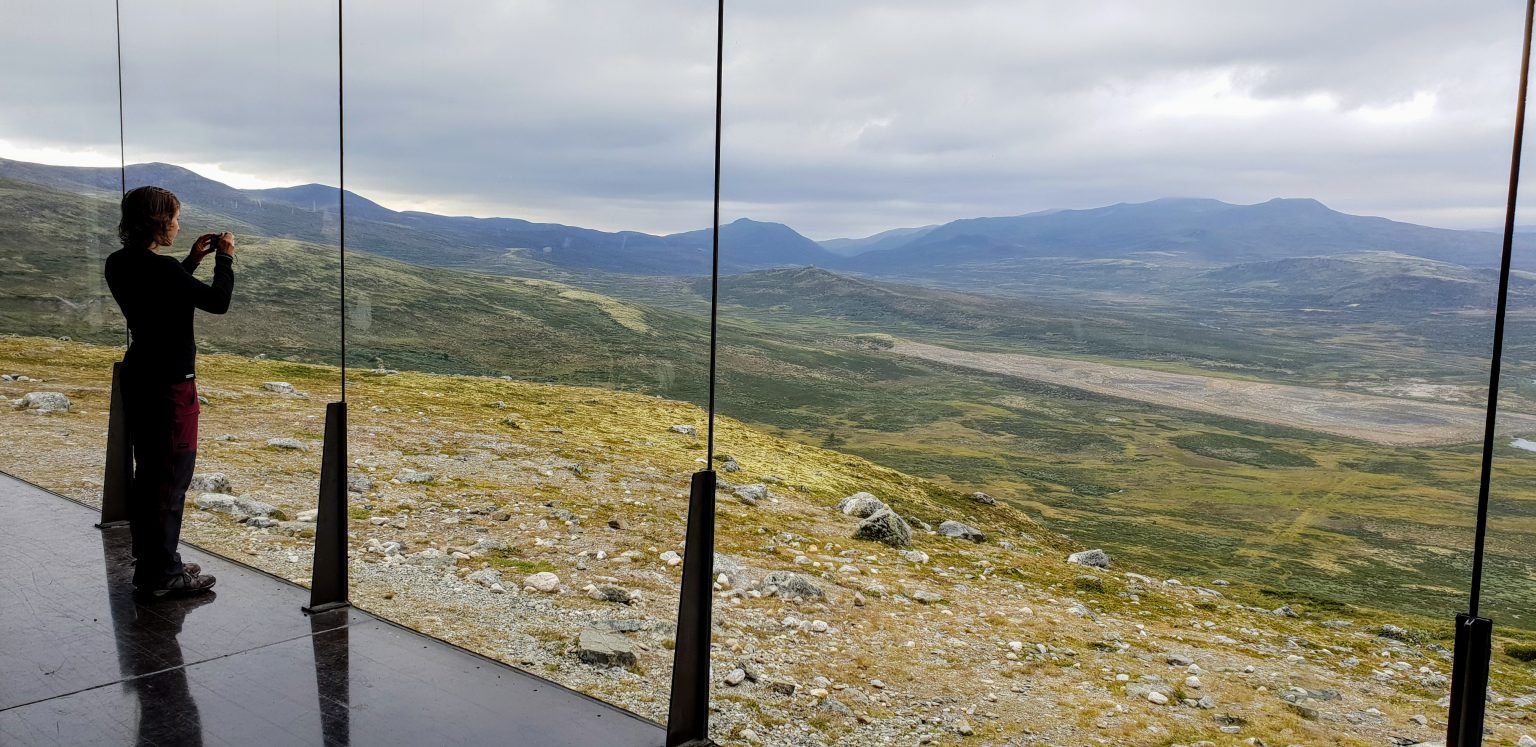 Viewpoint Snøhetta - perfekt for en liten fjelltur på Dovre | Bobilreiser